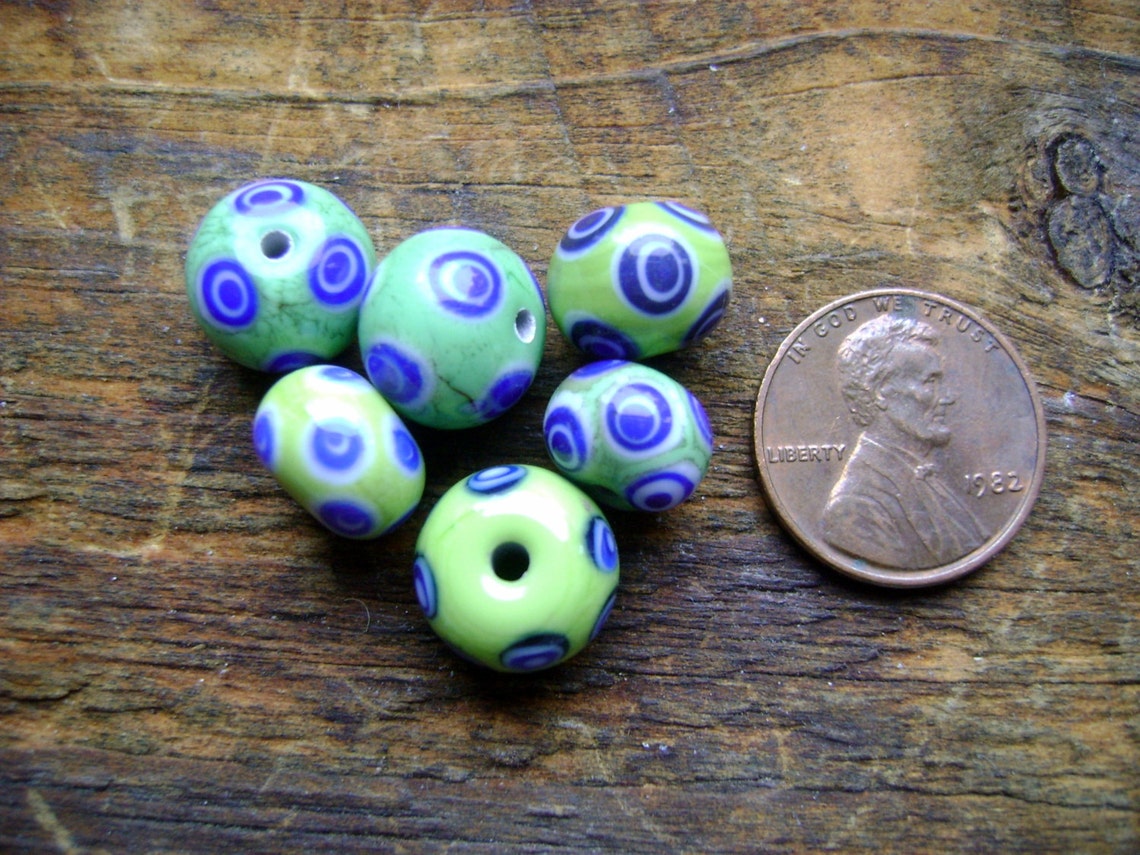 Bead Pattern 2: Green & Blue Eye Bead reproduction - Etsy