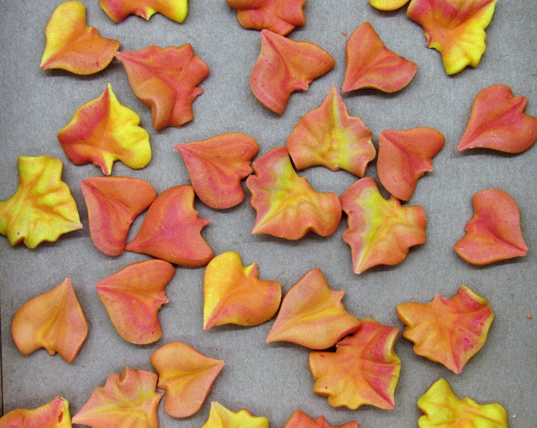 24 Royal Icing Fall Leaves | Edible Autumn Leaves | 1/2 Inch | Autumn ...
