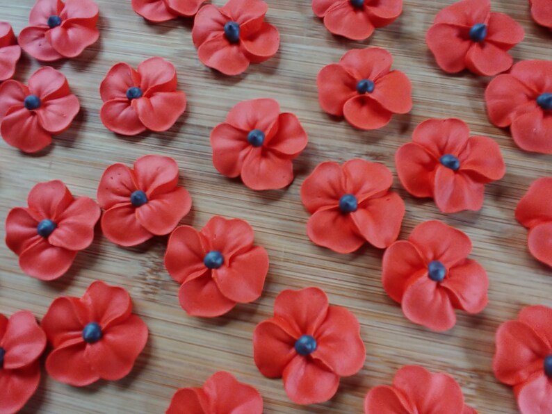 Made to Order 1 dozen large royal icing poppy flowers 1 | Etsy