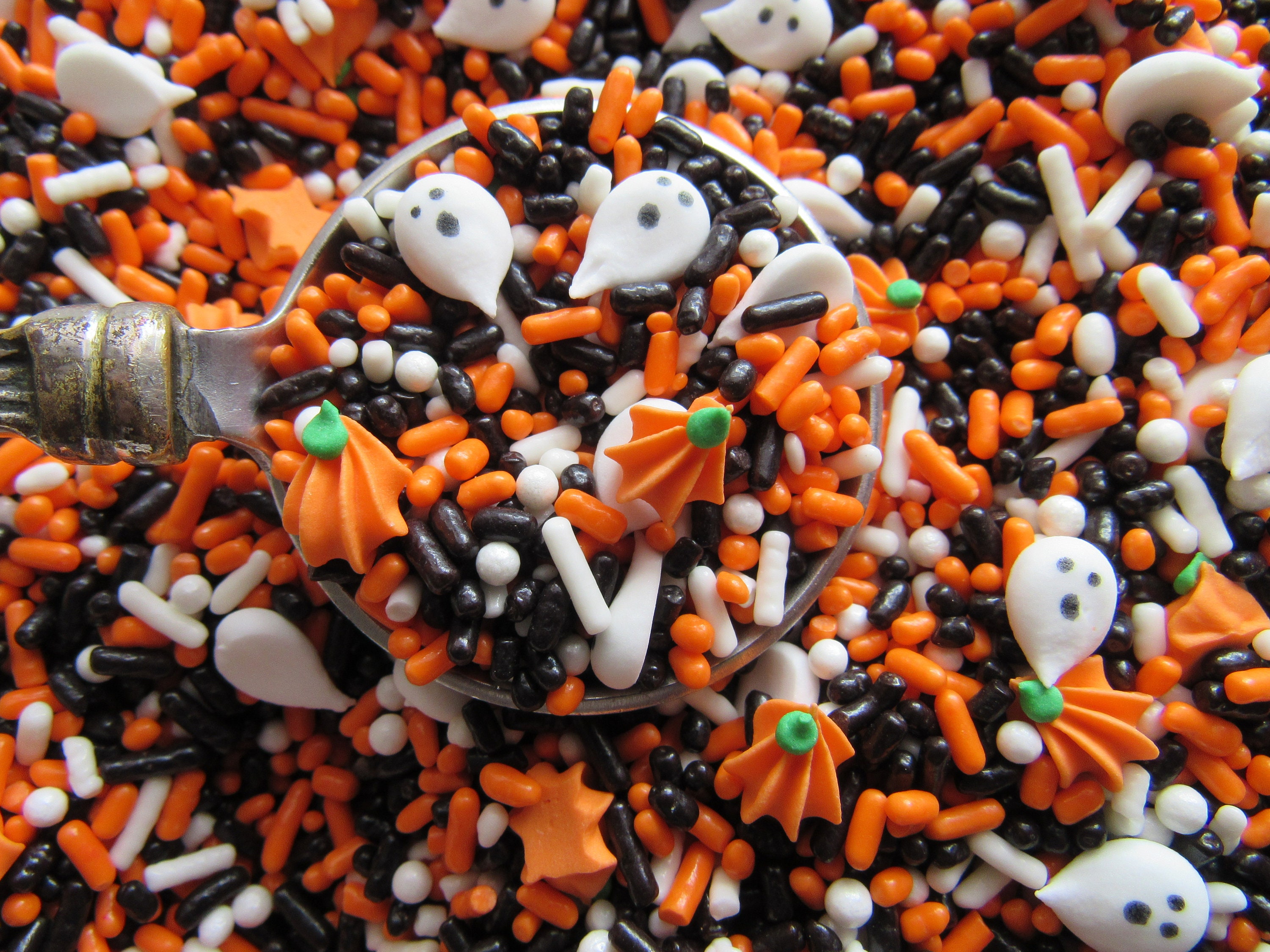 Spooky Halloween Sprinkle Mix 2 oz Edible sprinkles | Etsy