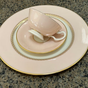 26pc Vintage Lenox China Set W Pale Pink Ground, 14 Dinner Plates, 6 ...
