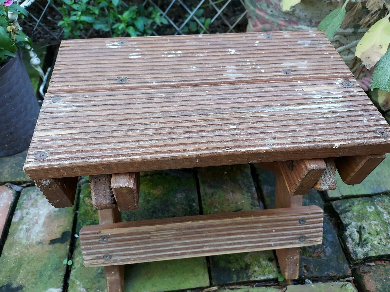 Vintage Fluted Wood Folding One Step Stool Plant Stand Rustic Spattered ...