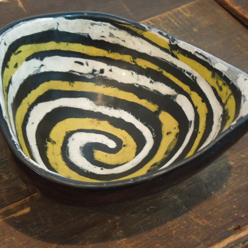 Art Pottery Bowl - Etsy