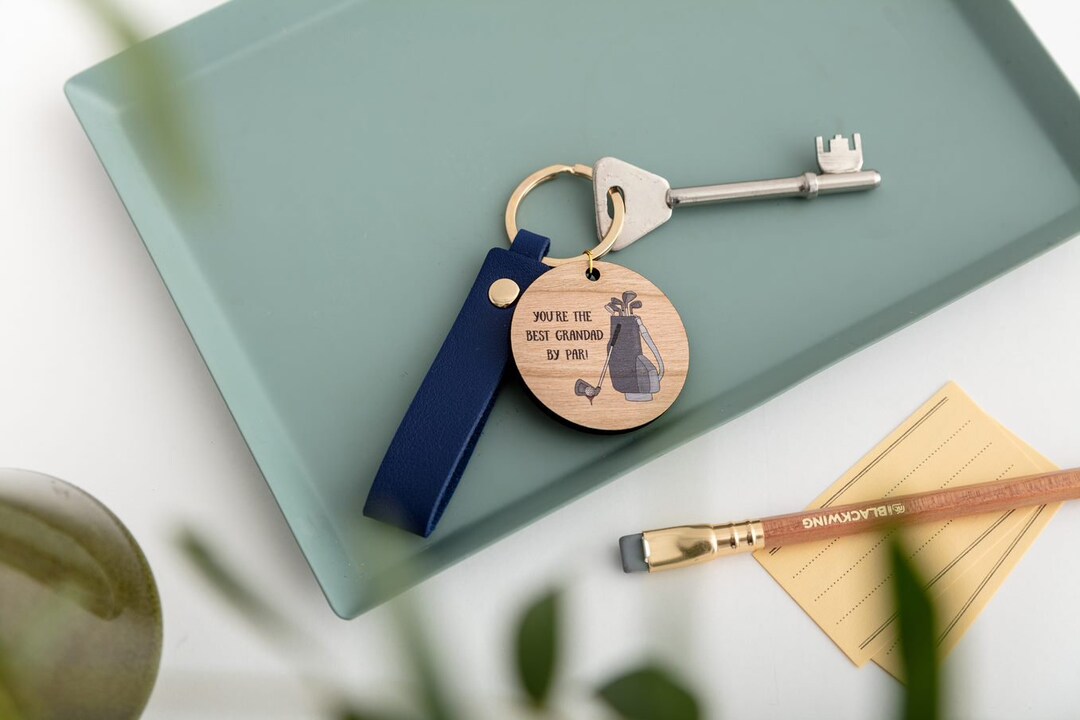 Golf Pun Personalised Cherry Wood and PU Leather Keyring | Gifting Knot ...