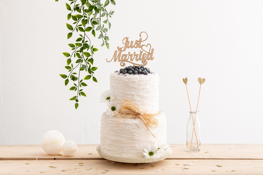 Just Married Acrylic Cake Topper - Wedding Cake Decoration - Just ...
