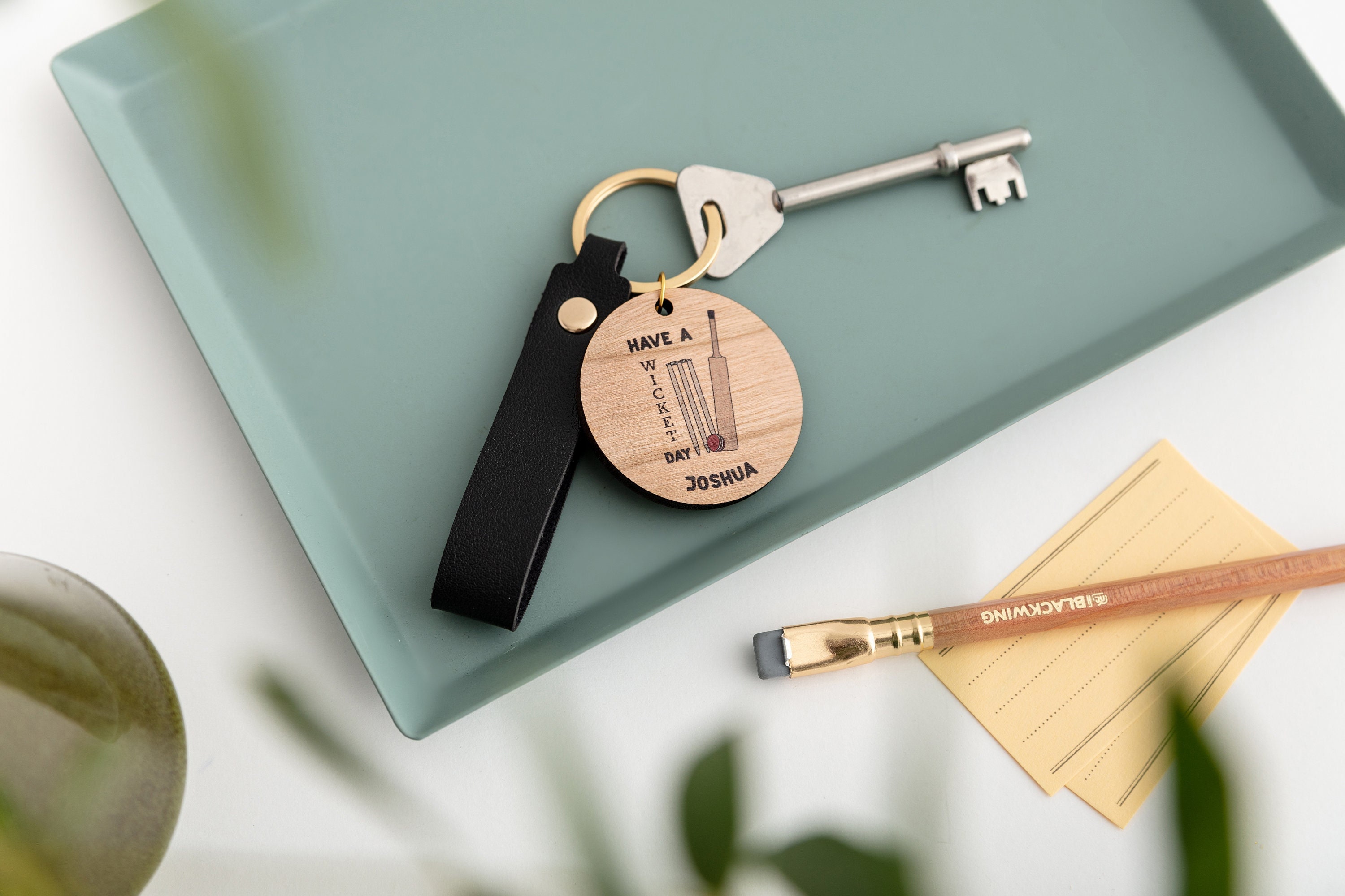 Cricket Pun Personalised Round Oak Wood and PU Leather Keyring | | the ...