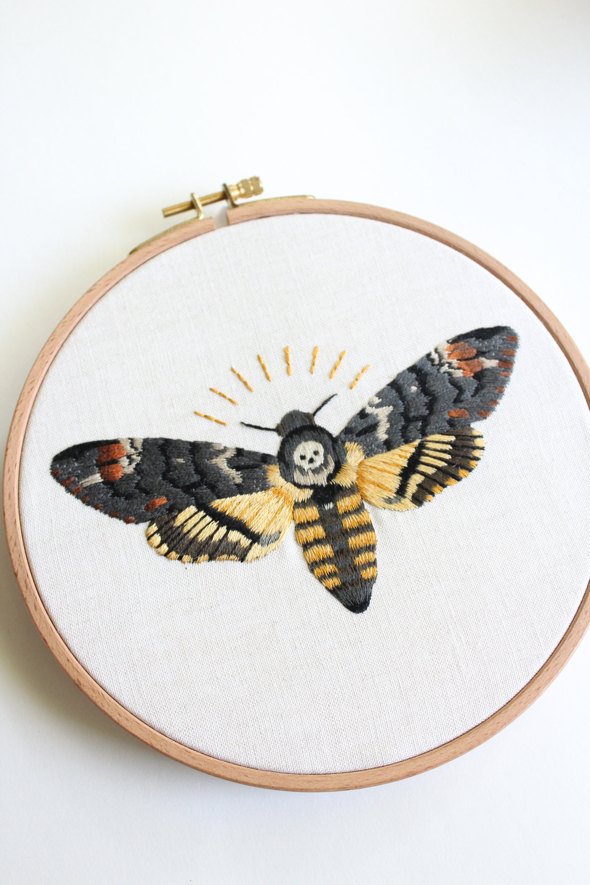 Deaths Head Hawk Moth Hand Embroidery Pattern Thread Painting - Etsy