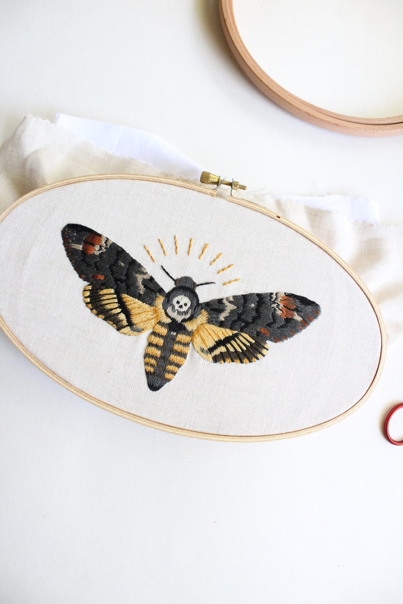 Deaths Head Hawk Moth Hand Embroidery Pattern Thread Painting - Etsy