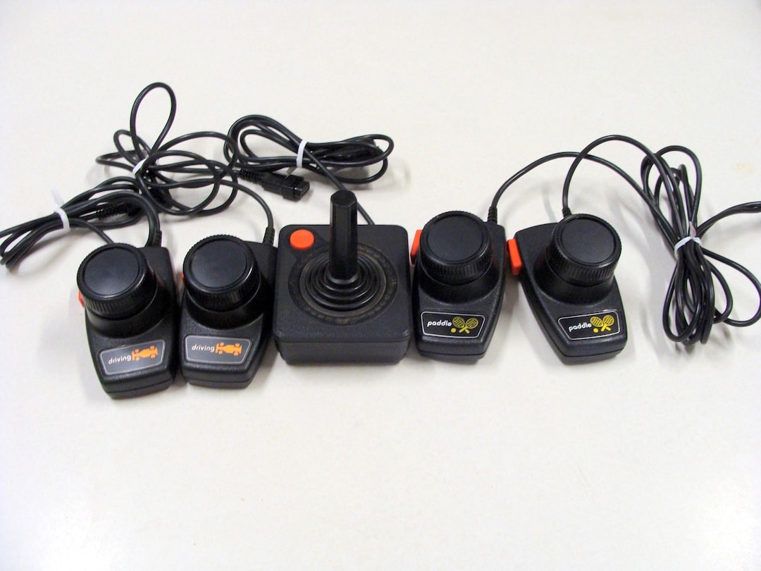 Assorted Atari 2600 Gaming Controllers, Pair for Driving, 1 Joy Stick ...