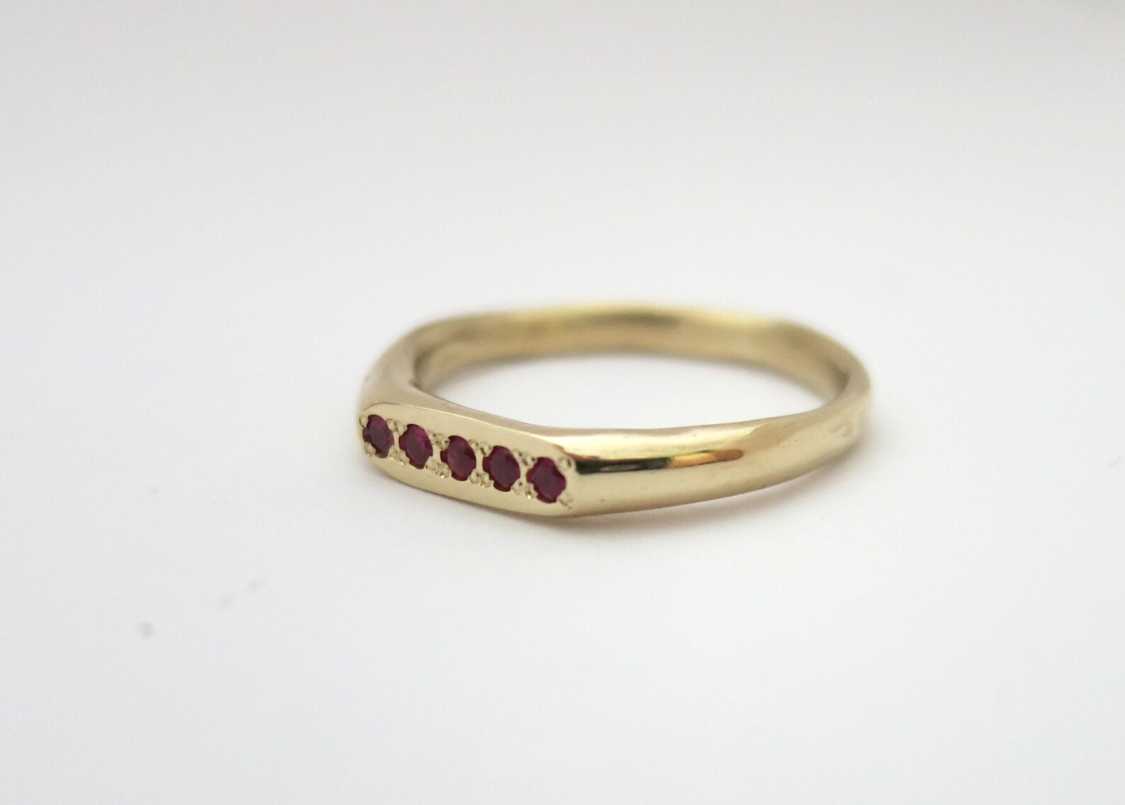 Anillo de oro rubí, Anillo de oro rosa, Anillo delicado de oro, Anillo ...