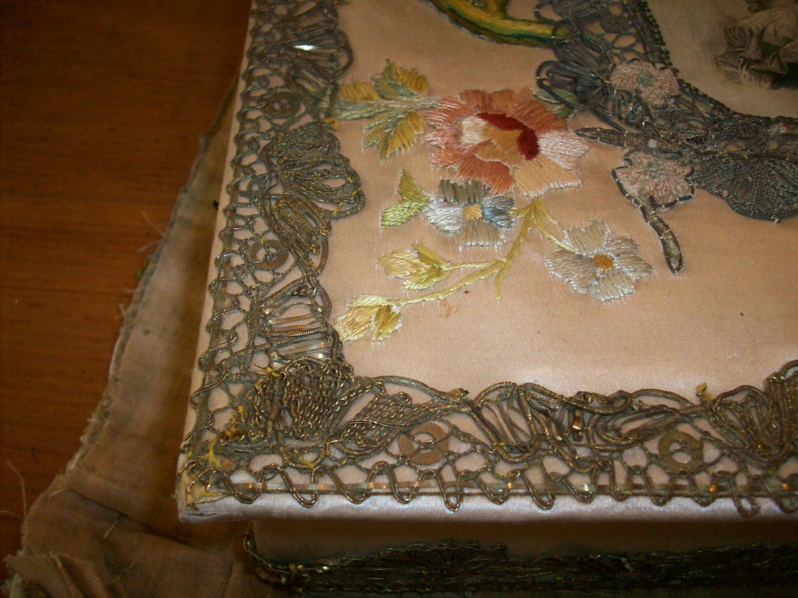 18th Century Very Special Antique Box of Ribbon Work Lace - Etsy