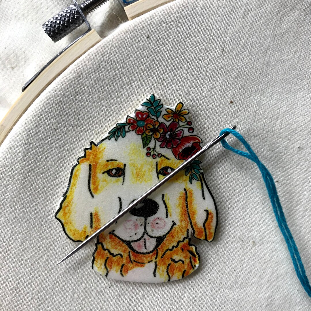 Golden Retriever Needle Minder: Floral Dog Magnet - Etsy