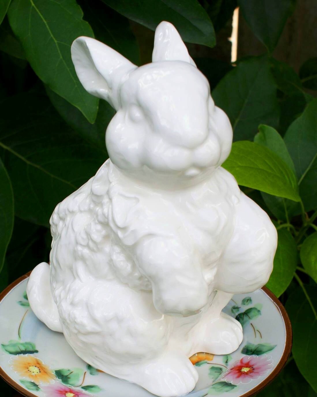 White Rabbit Pedestal - Etsy