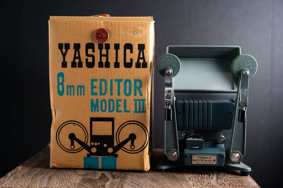 Yashica 8mm Editor Model III - Etsy