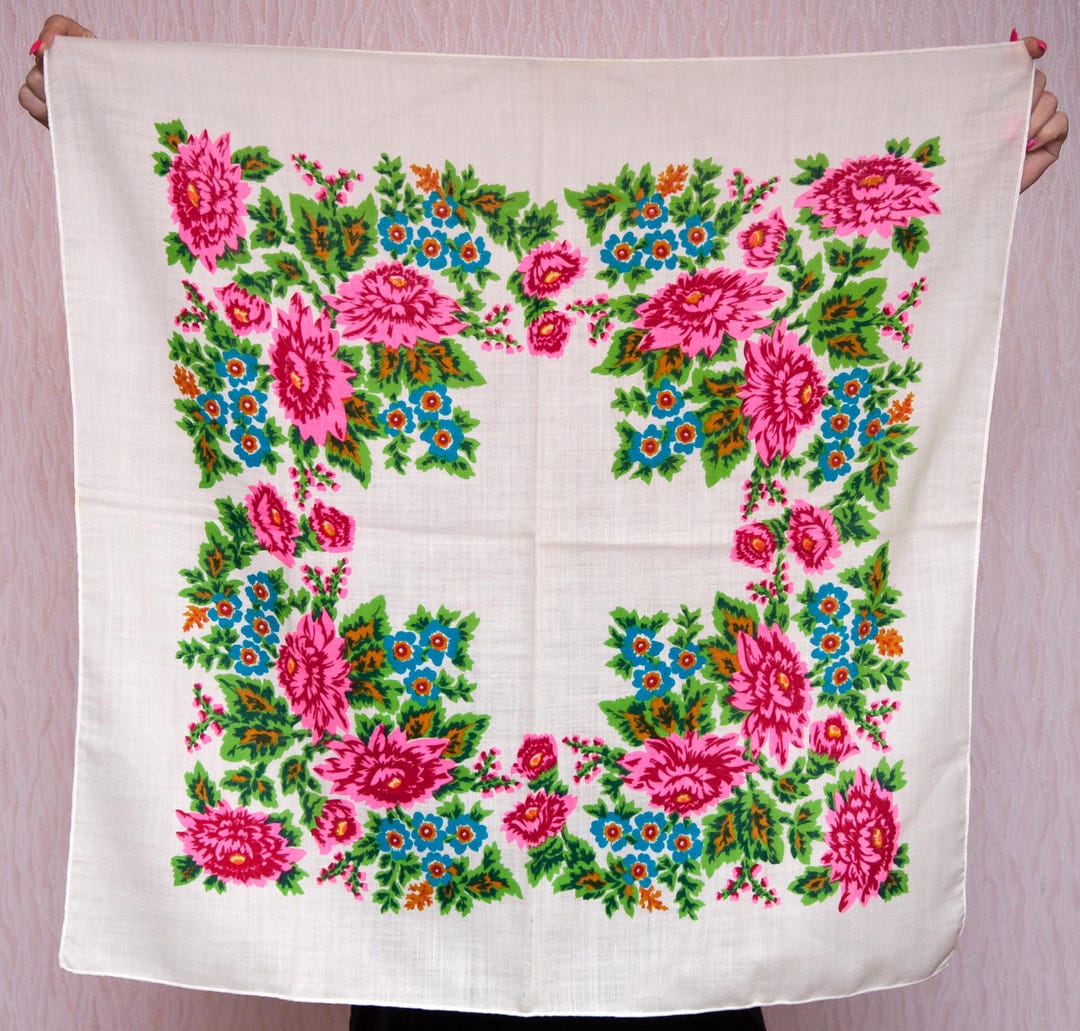 Vintage Shawl. Floral Chale, Authentic Foulard. Ukrainian Babushka Head ...