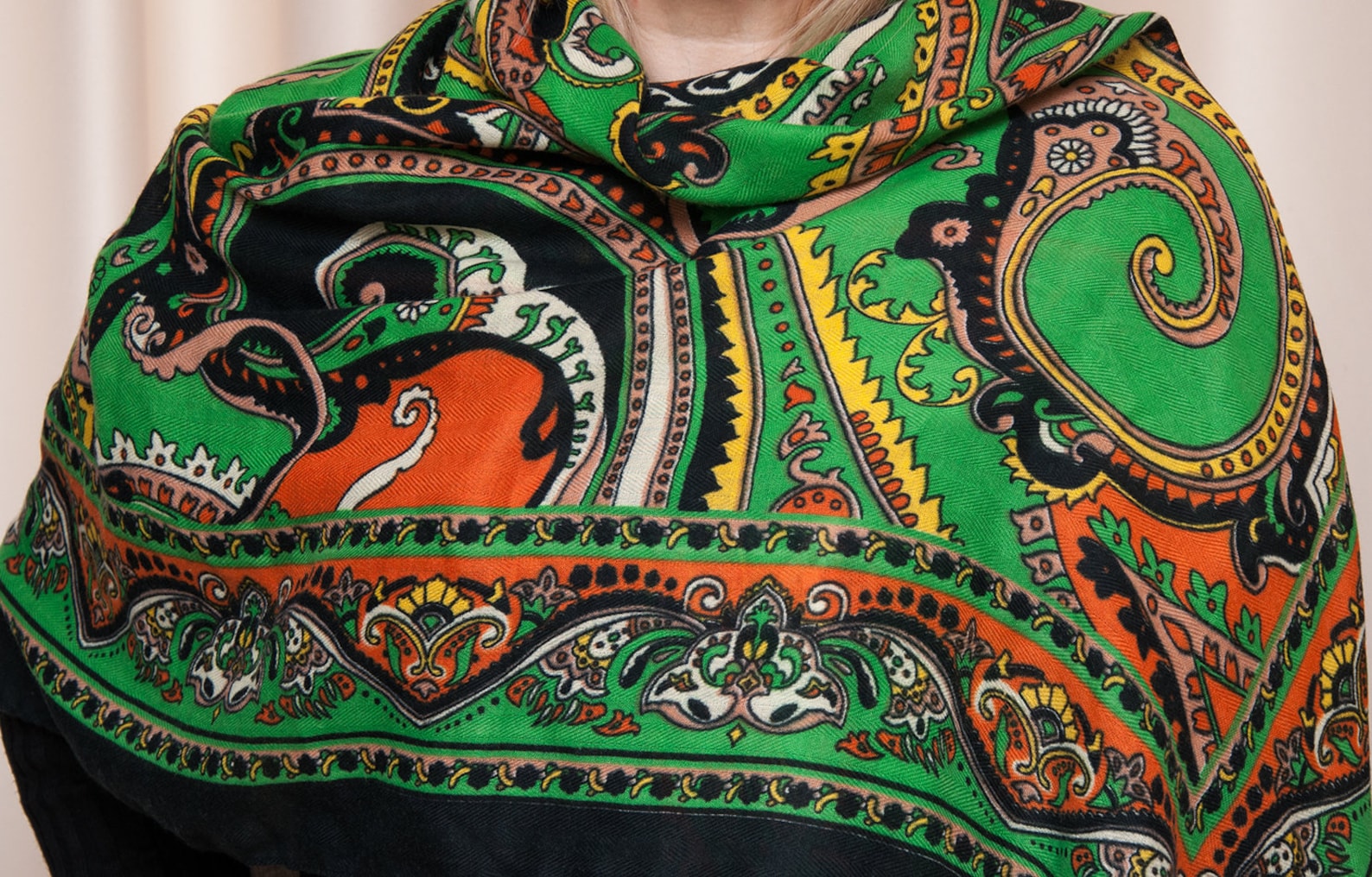 VINTAGE Paisley shawl. Women's big shawl Collection shawl | Etsy