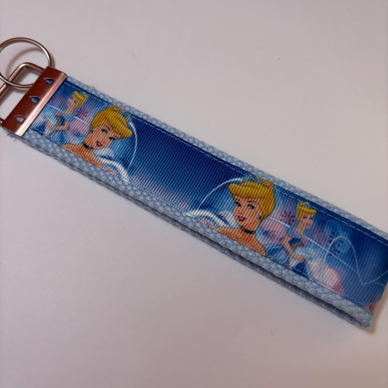 Cinderella Key Chain - Etsy