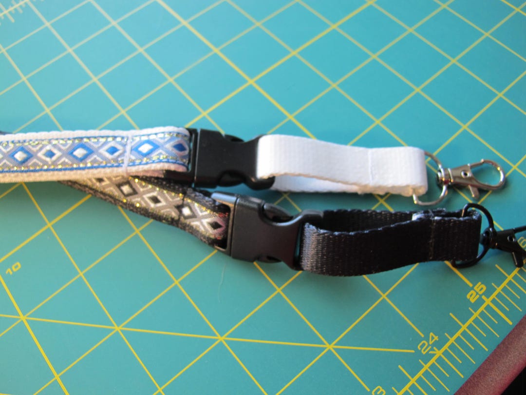 Lanyard / Geometric Design Woven Ribbon / Plastic Breakaway Clasp ...