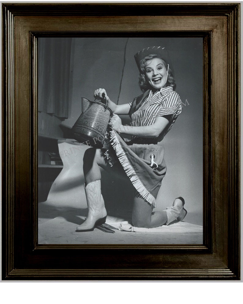 Gil Elvgren Pin up Girl Art Print 8 X 10 Painting Reference - Etsy