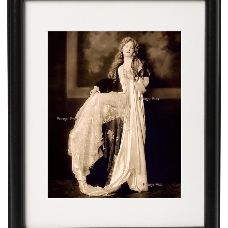 Risque Art - Etsy