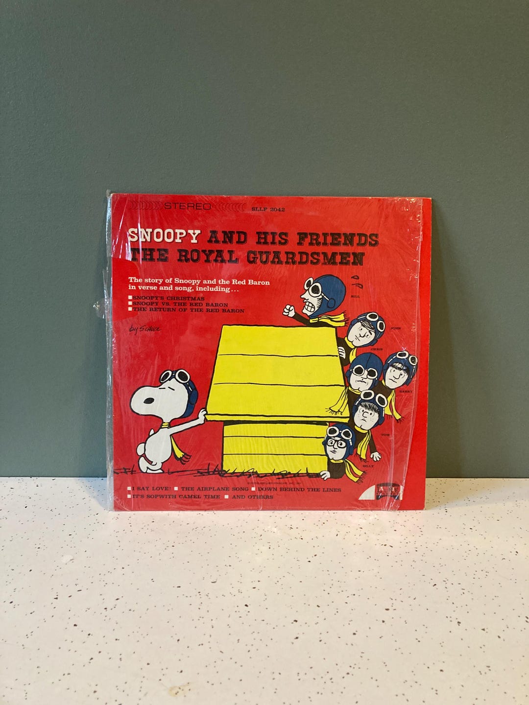 SNOOPY Vintage Vinyl Snoopy & His Friends by the Royal Guardsmen Record ...
