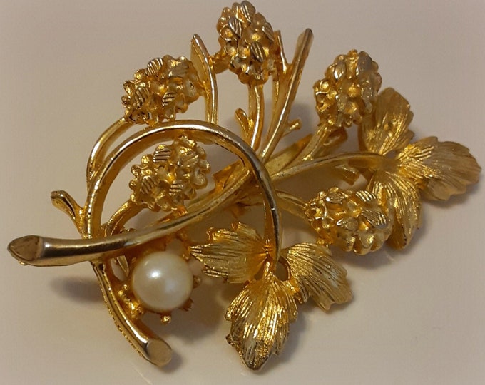 Vintage Leaf Pin - Etsy