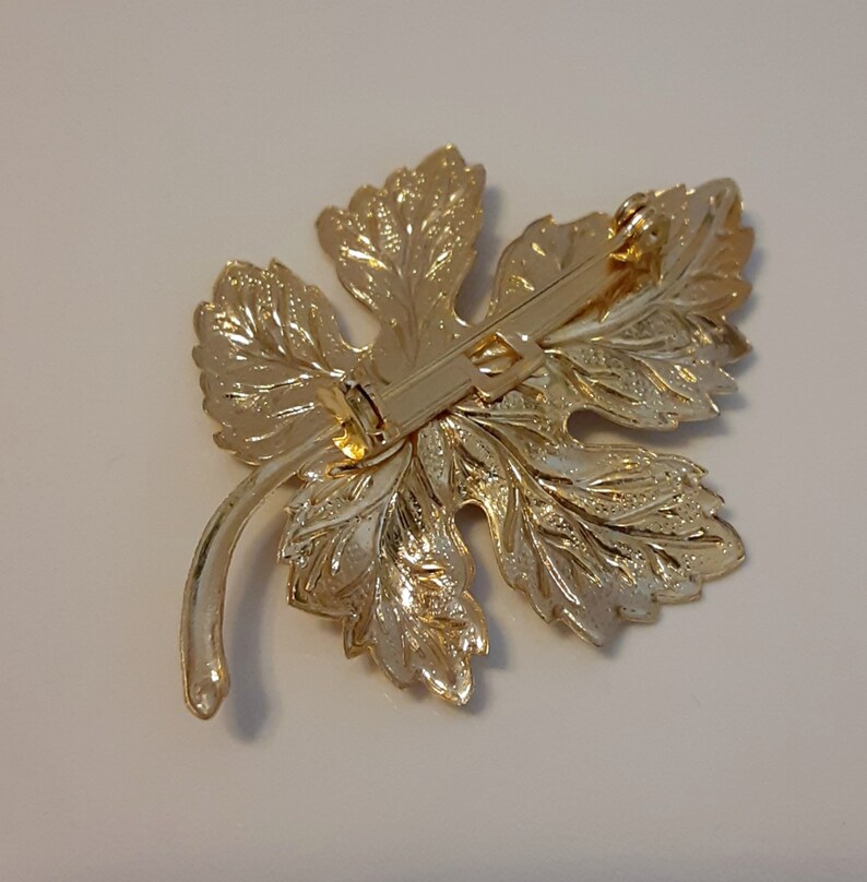 Vintage Leaf Pin - Etsy