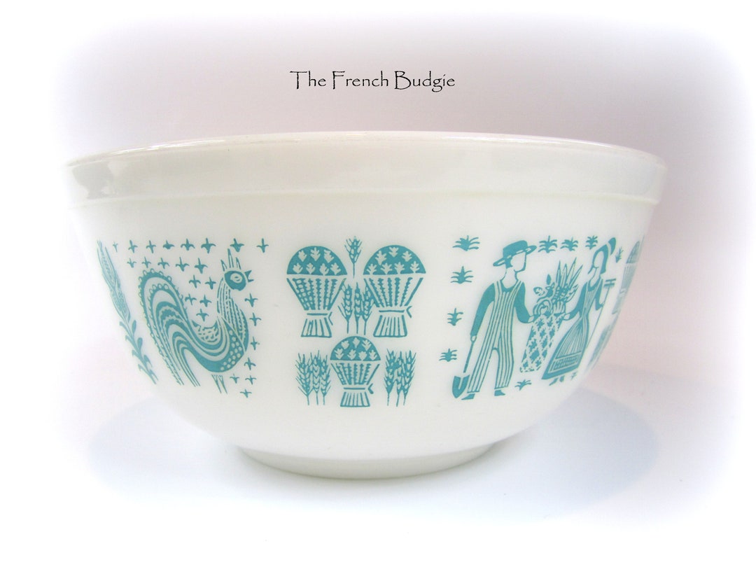 Beautiful PYREX Corning Ware Bowl Made in the USA - Etsy