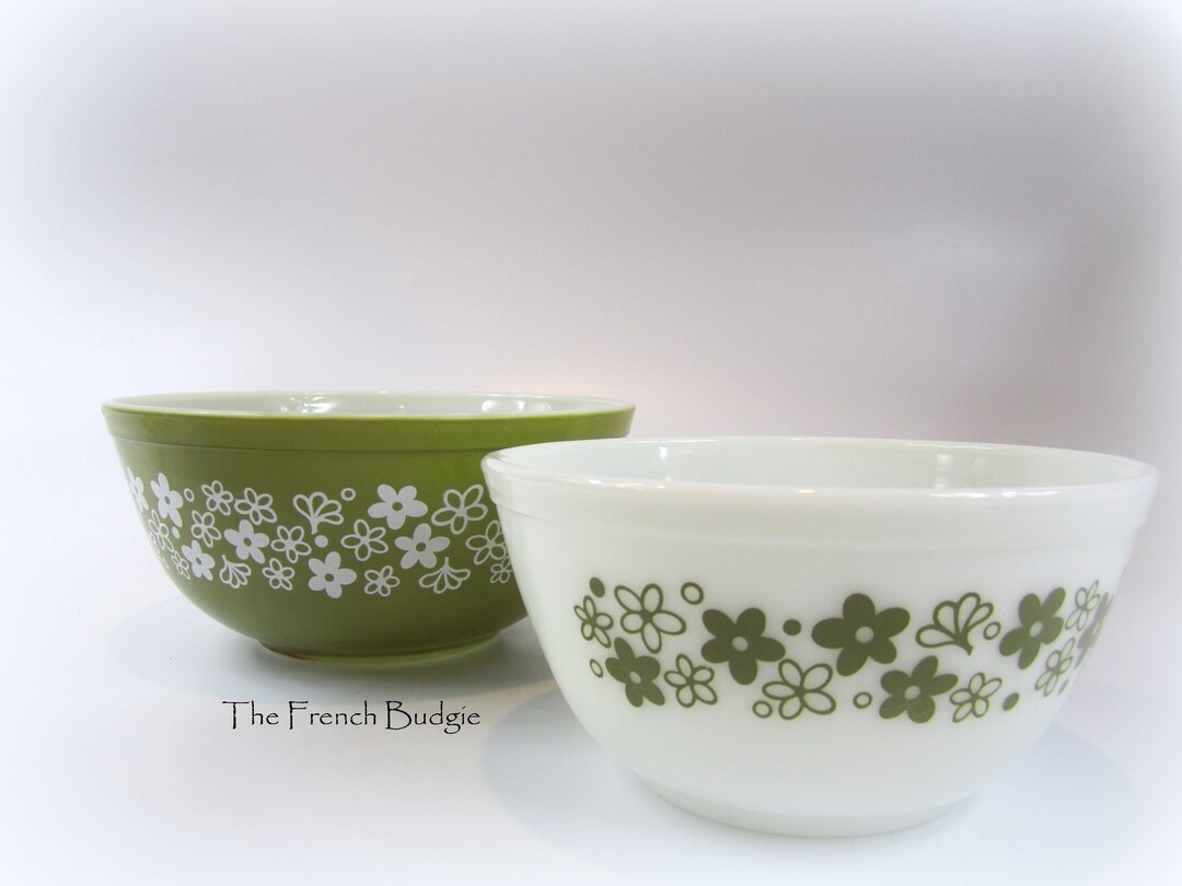 TWO Beautiful PYREX Spring Blossom "crazy Daisy" Corning Ware Bowls ...