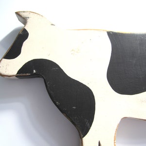 Vintage Rustic Barn Yard Wooden Arrow With Black and White Cow Farm ...