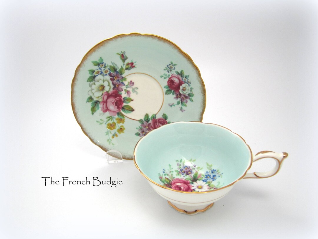 Paragon Robins Egg Blue and Gold Vintage MISMATCHED Teacup and Saucer ...