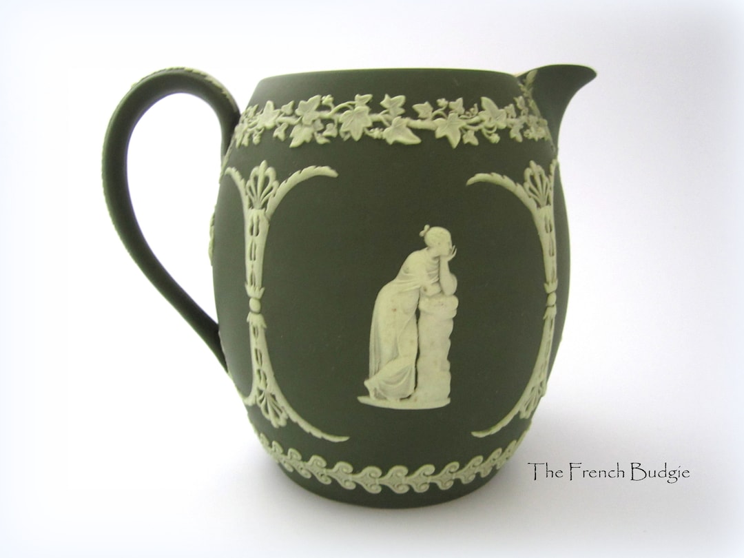 Wedgewood Matte Dark Green Green Jasperware Posy Vase, Made in ENGLAND ...
