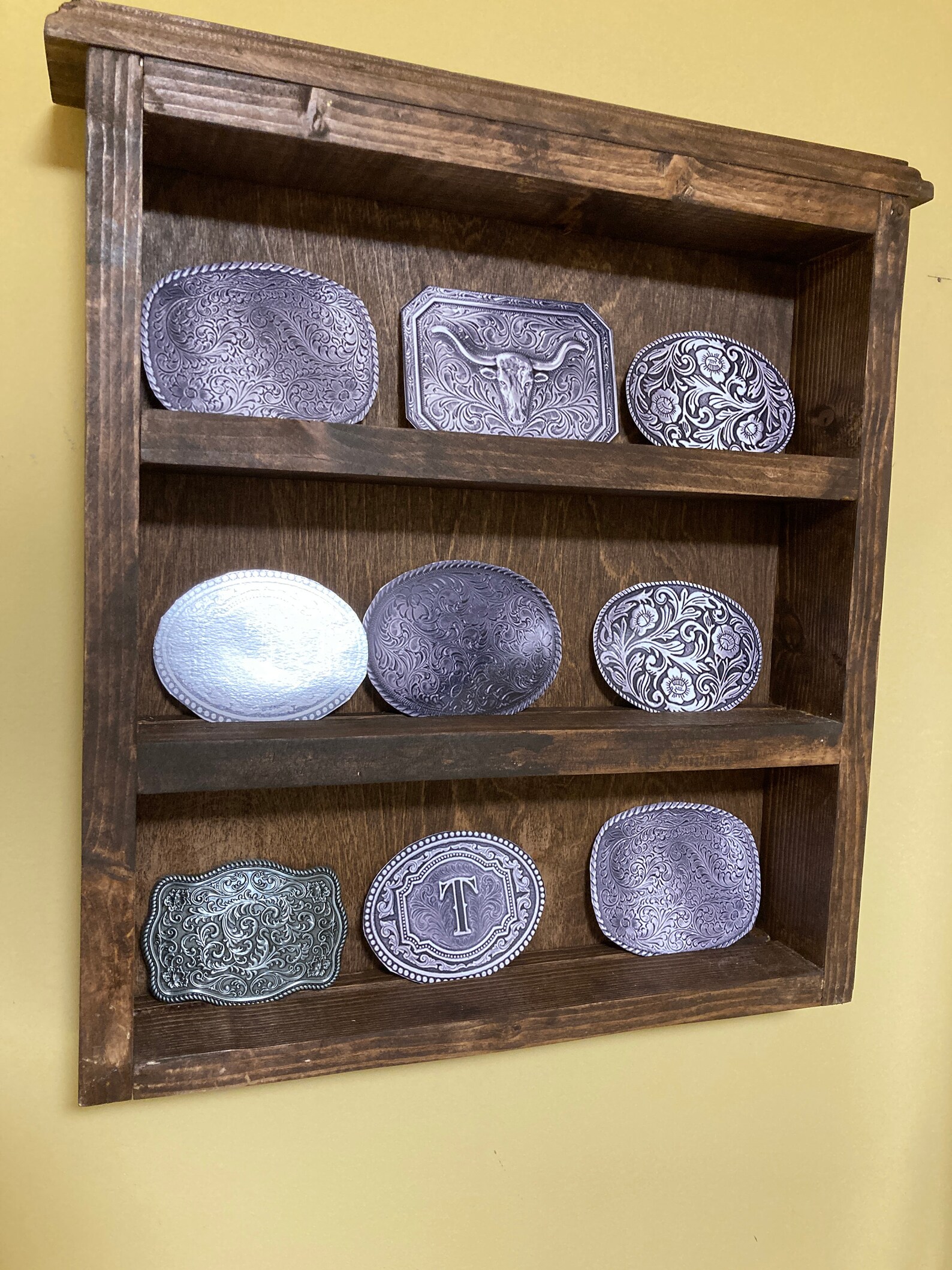 Western Belt Buckle Display Case | Walnut or Gray Stain - Etsy