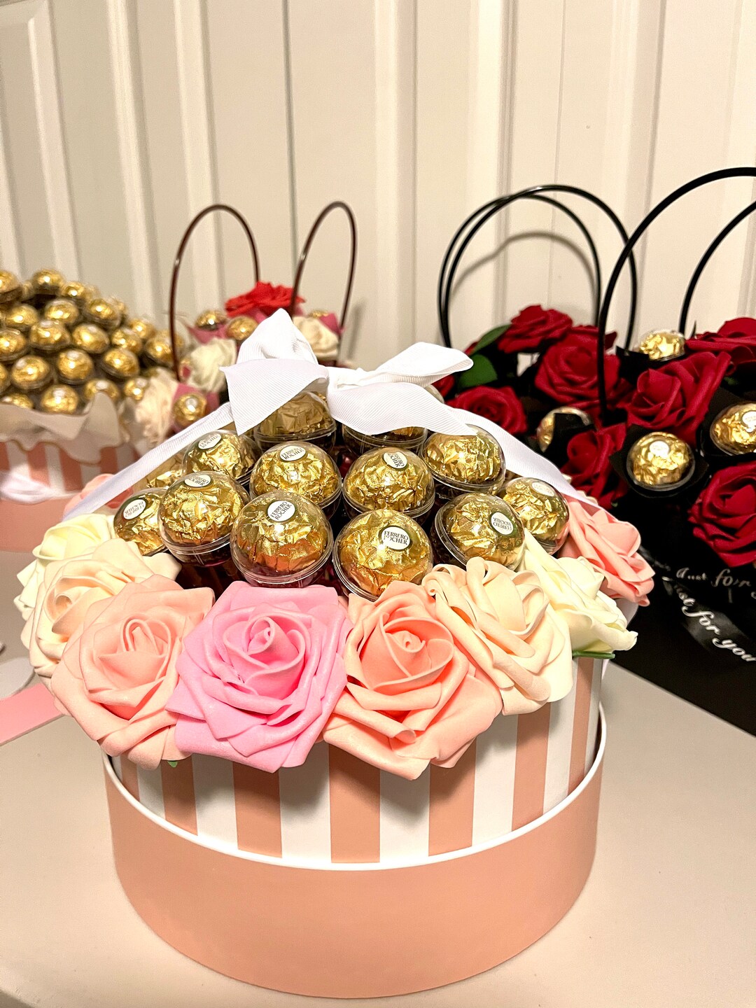KATE Beautiful Hat Box With Chocolate and Flower , Perfect Gift for ...