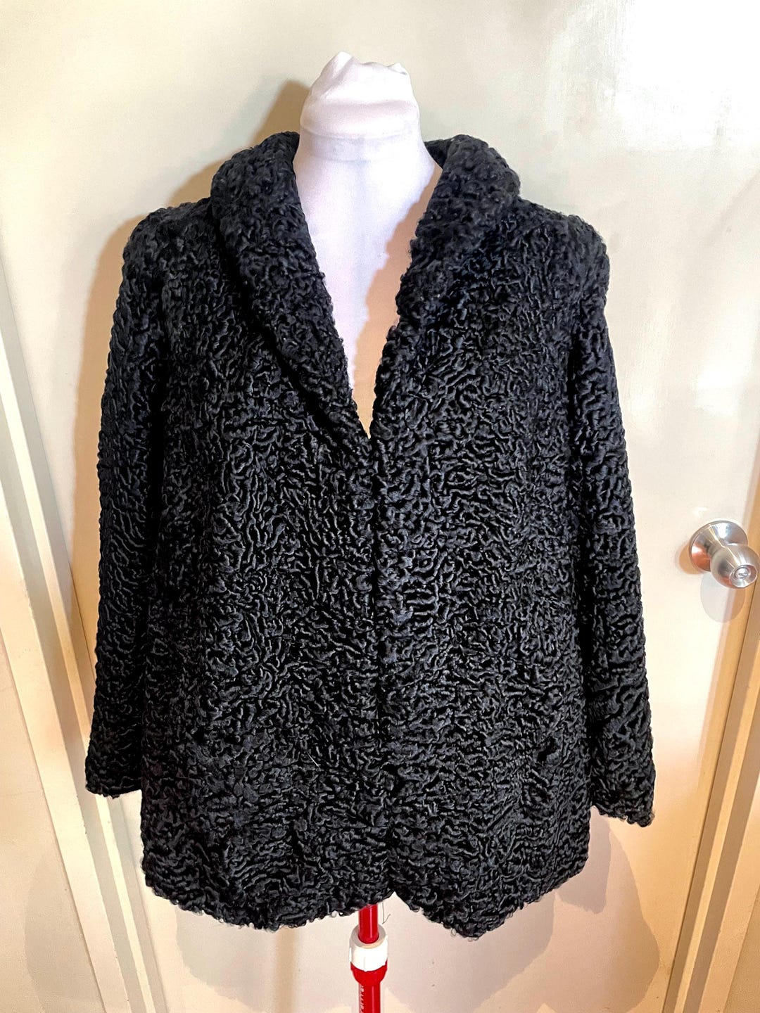 Vintage Early 1950s Black Persian Lamb/astrakhan Ladies Straight Coat ...