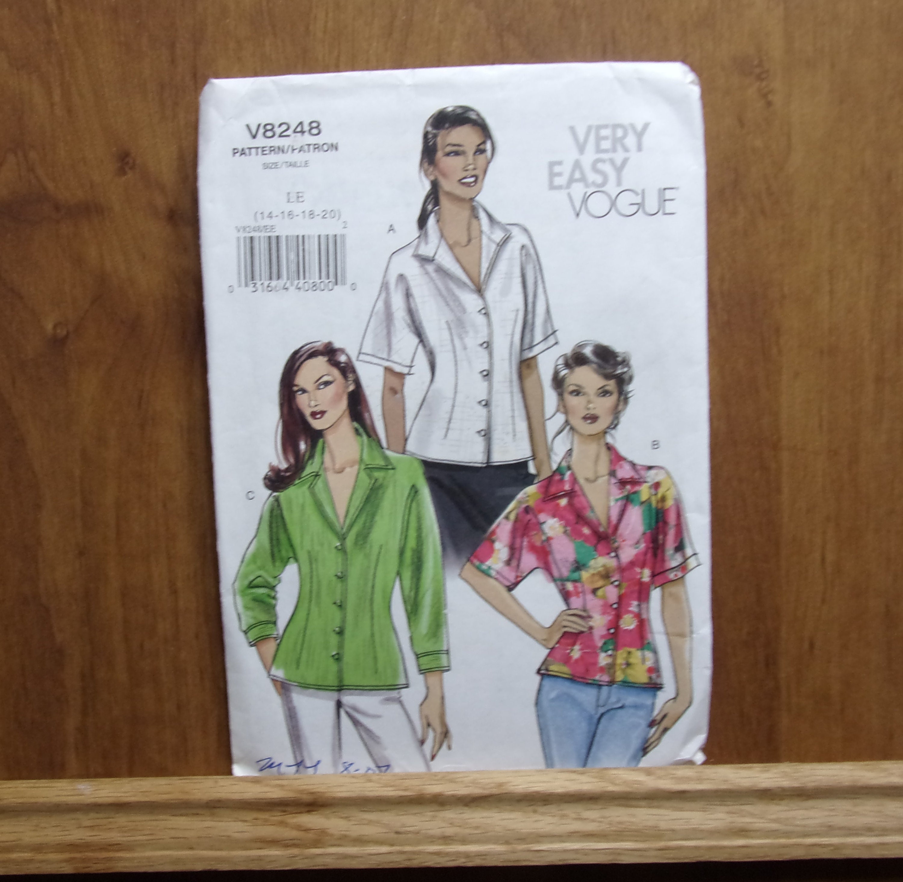 Vogue 8536, Summer Blouse, Vogue 8248 Tops, Petites, Vogue 9901, Suit ...