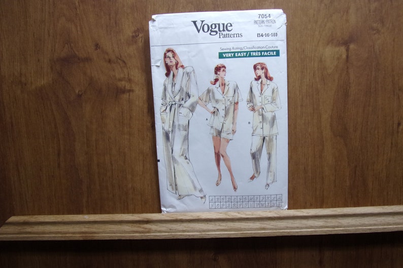 Vogue 1522, Perry Ellis, Vogue 1043 Oscar De La Renta, Evening, La Fred ...