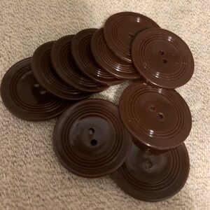 Eleven Large Chocolate Brown Vintage Plastic Buttons - Two Hole Sew ...