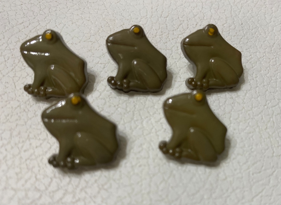 Five Olive Army Green Frog Plastic Buttons With a Glossy Finish- Shank ...