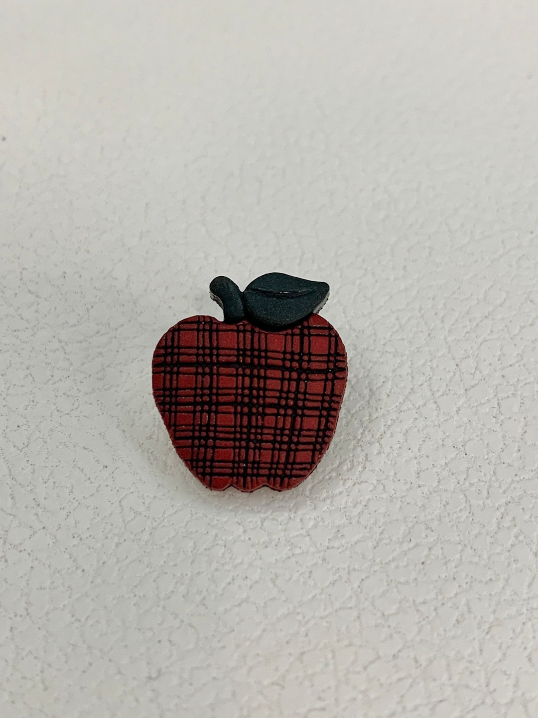 Five Red Apple Textured Plastic Two Piece Buttons - Self Shanks BT1007 ...