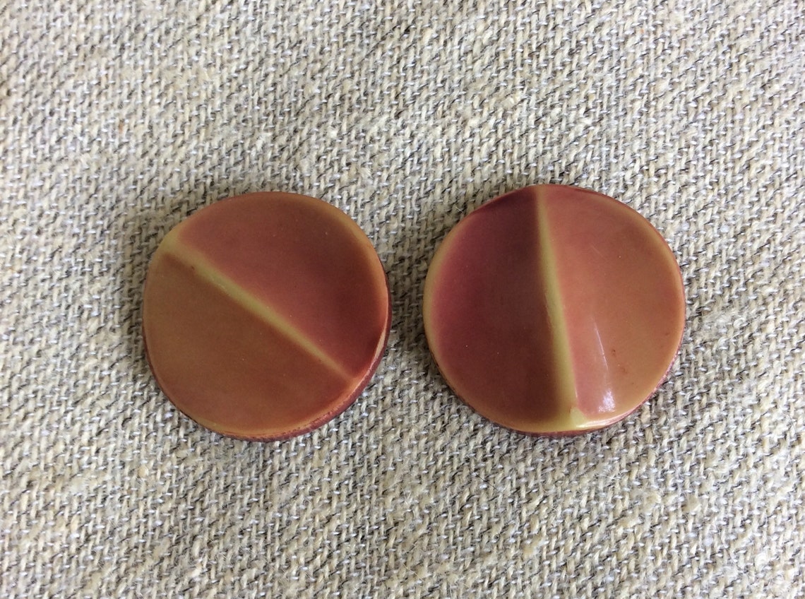 Vintage Pair of Pink Celluloid Buttons B1014 - Etsy