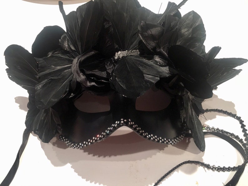 White Butterfly Mask- Masquerade Party Mask - Etsy