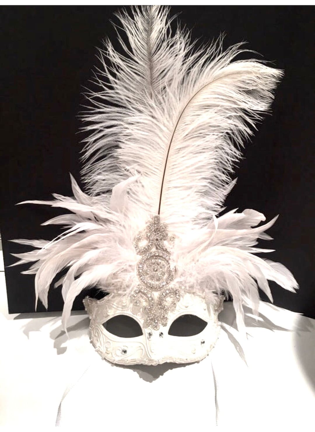 White Masquerade Mask -bridal- Wedding - Etsy