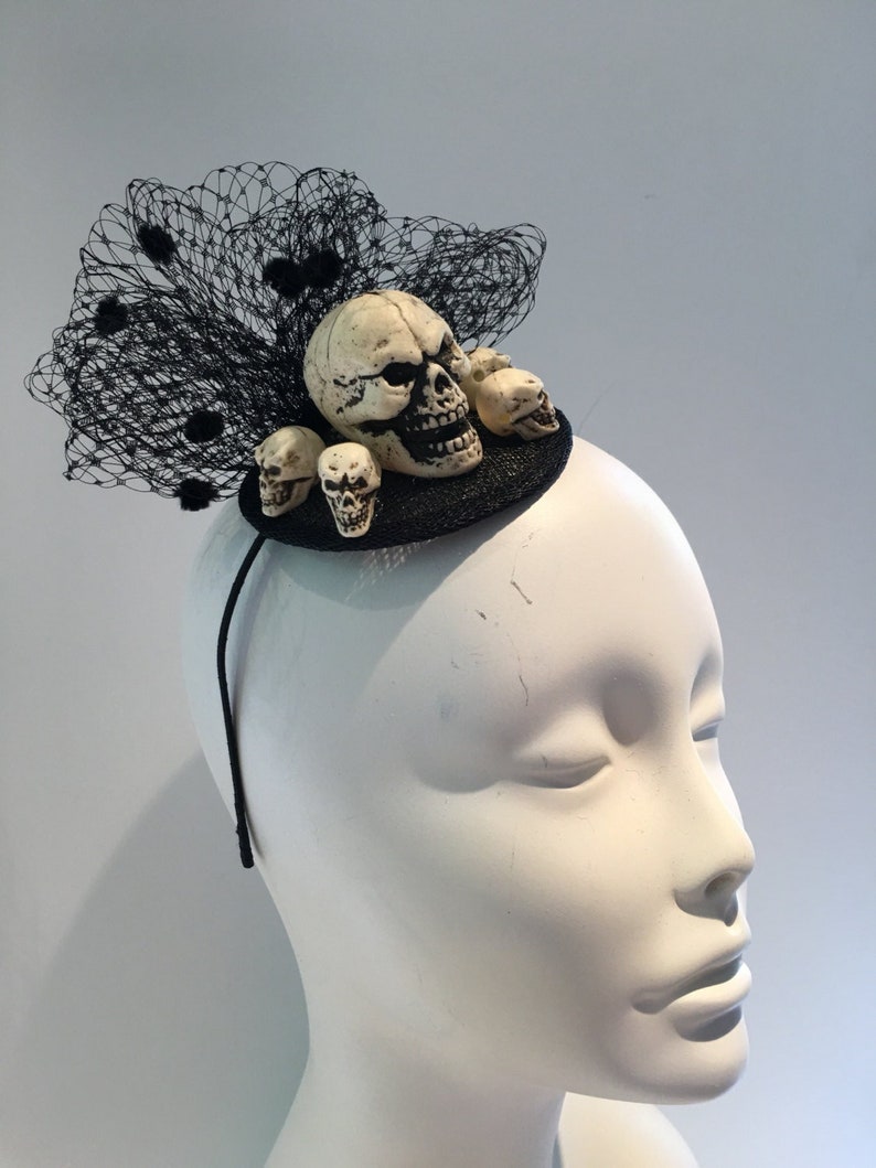 Skull Fascinator Day of the Dead Halloween skull Headpiece - Etsy