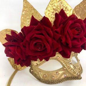 Red Rose Masquerade Mask- Mardi Gras Mask - Etsy