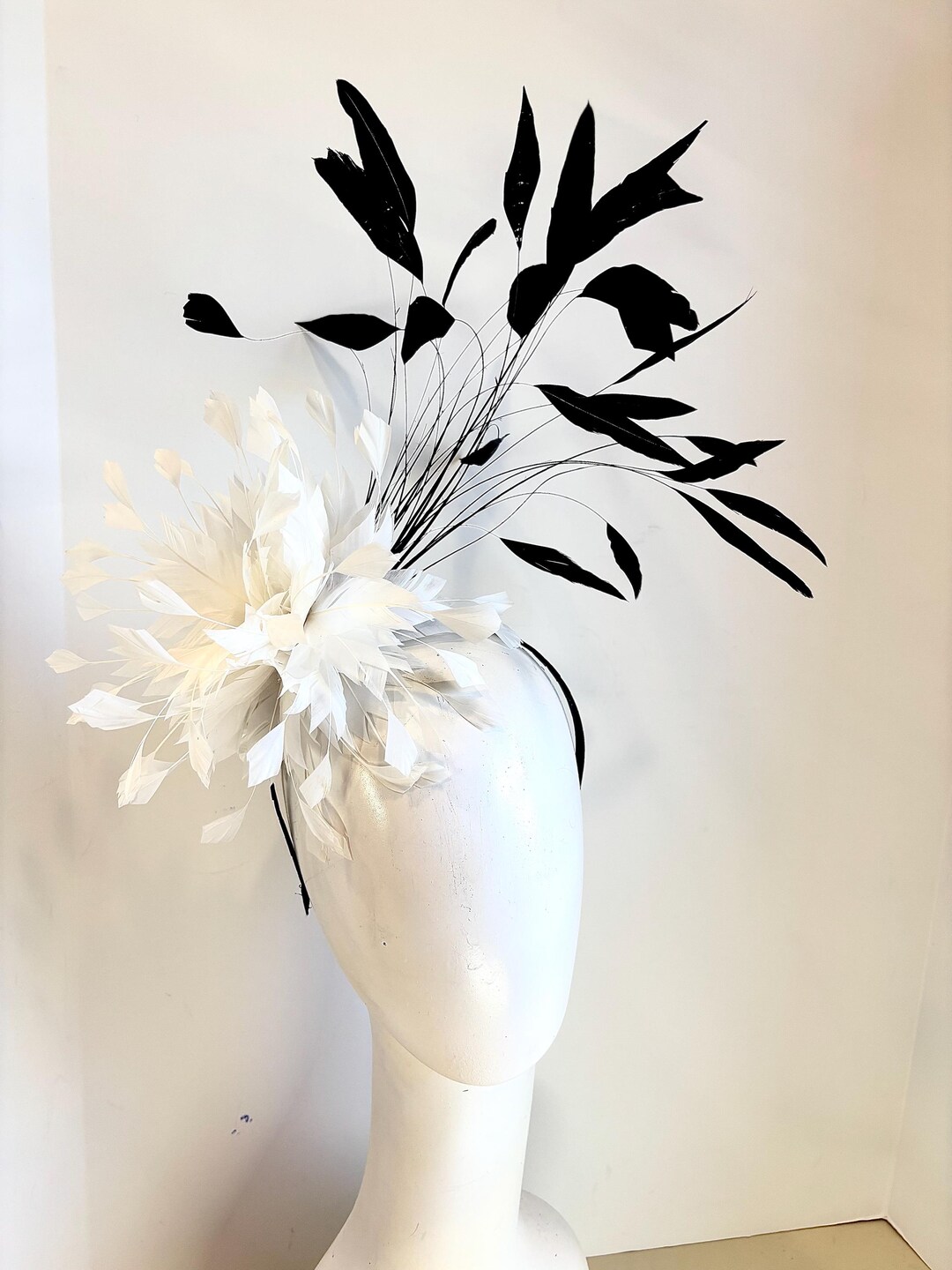 White Black Feather Fascinator- Racing Fashion- Derby- Hat Lunch - Etsy