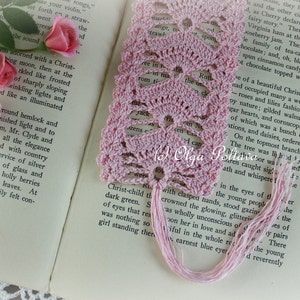 Crochet Bookmark Pattern, Pink Fans Crochet Bookmark, Crochet Lace ...