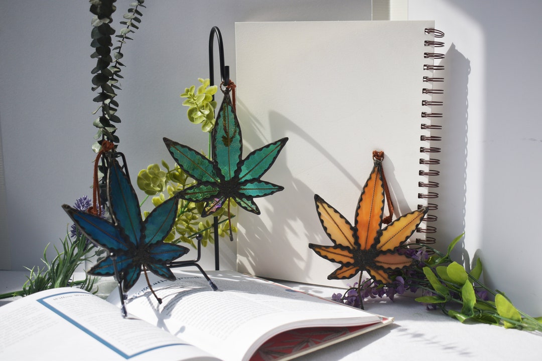 Handmade Stained Glass Large Cannabis Leaf Suncatcher in Color of Your ...