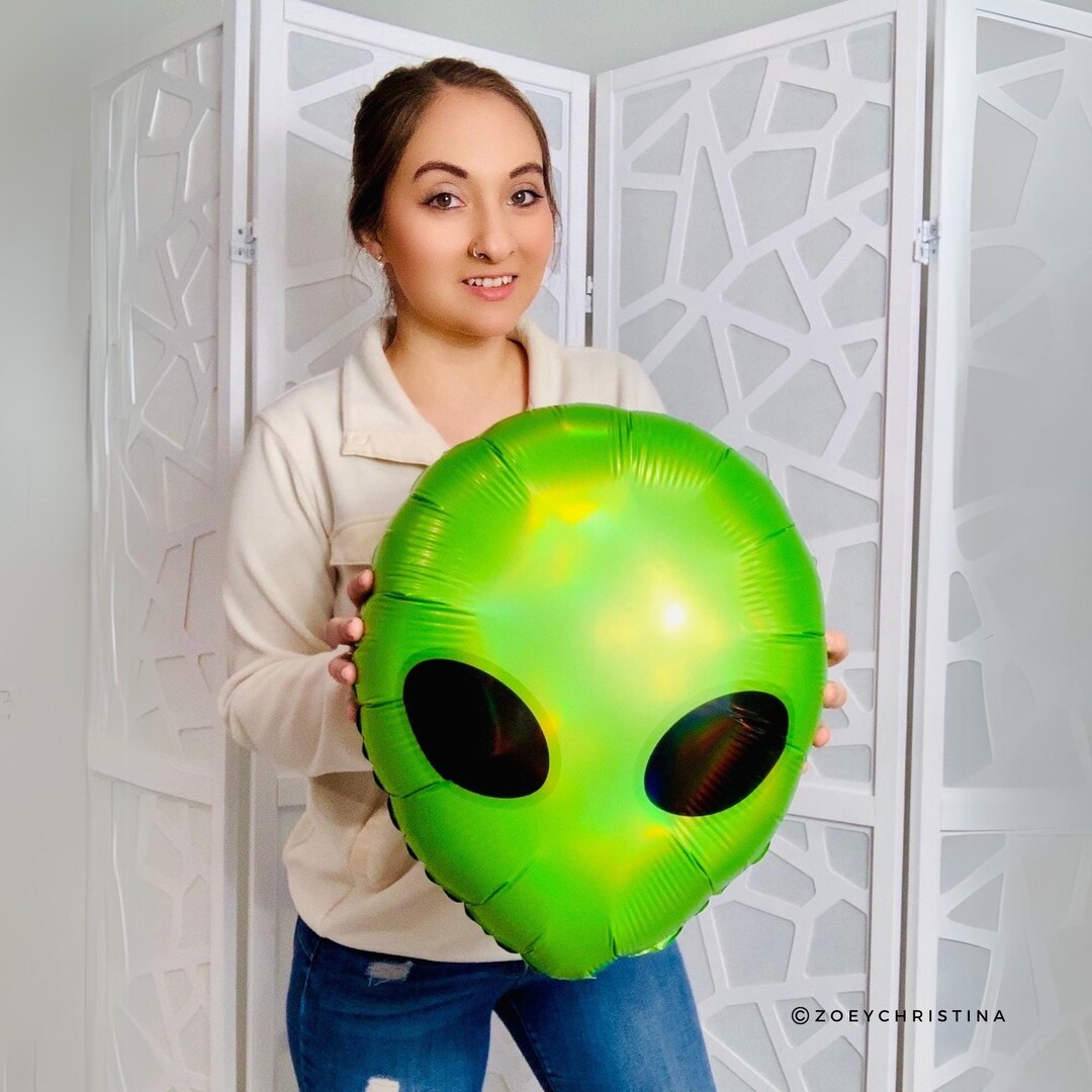 Alien Party Decorations. Outer Space Party Decorations. Aliens ...