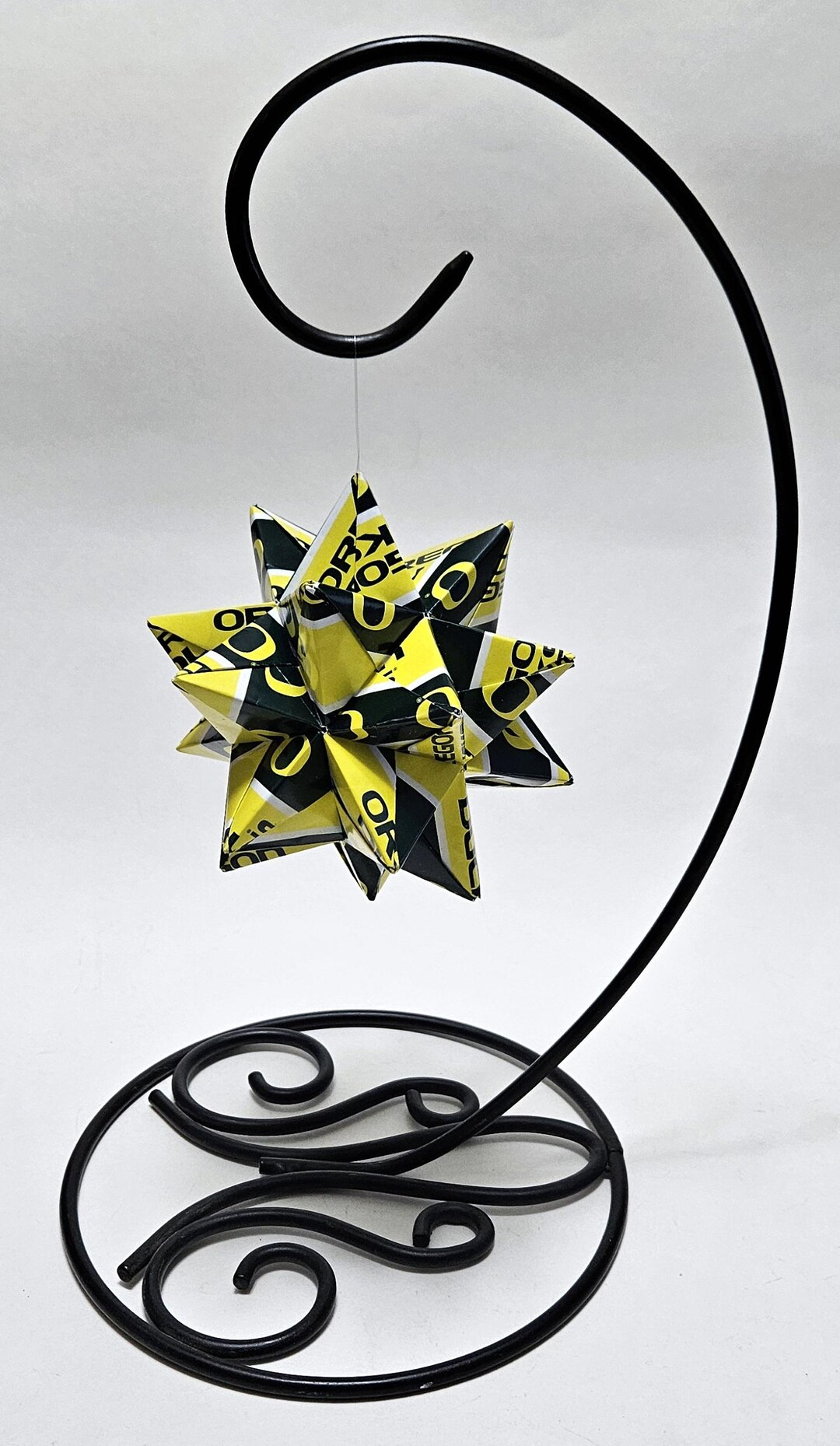 Medium Origami Star Made From University of Oregon Ducks Paper ...